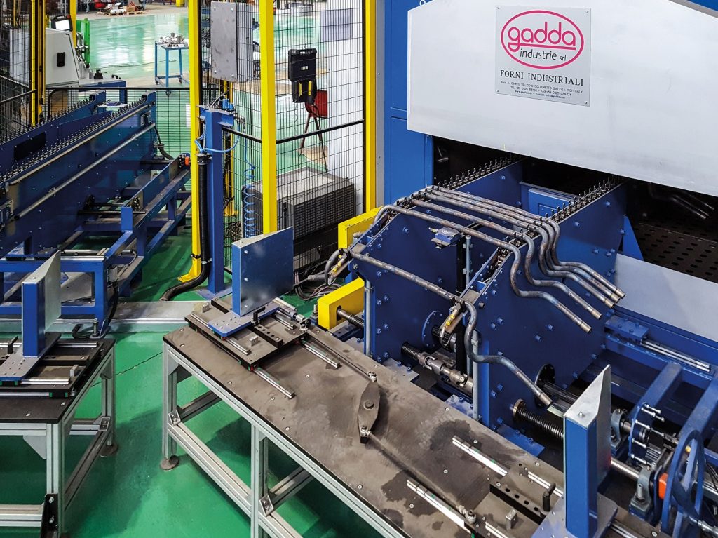 Chain conveyor continuous Furnace # 1296 - Gadda group - Industrial ...